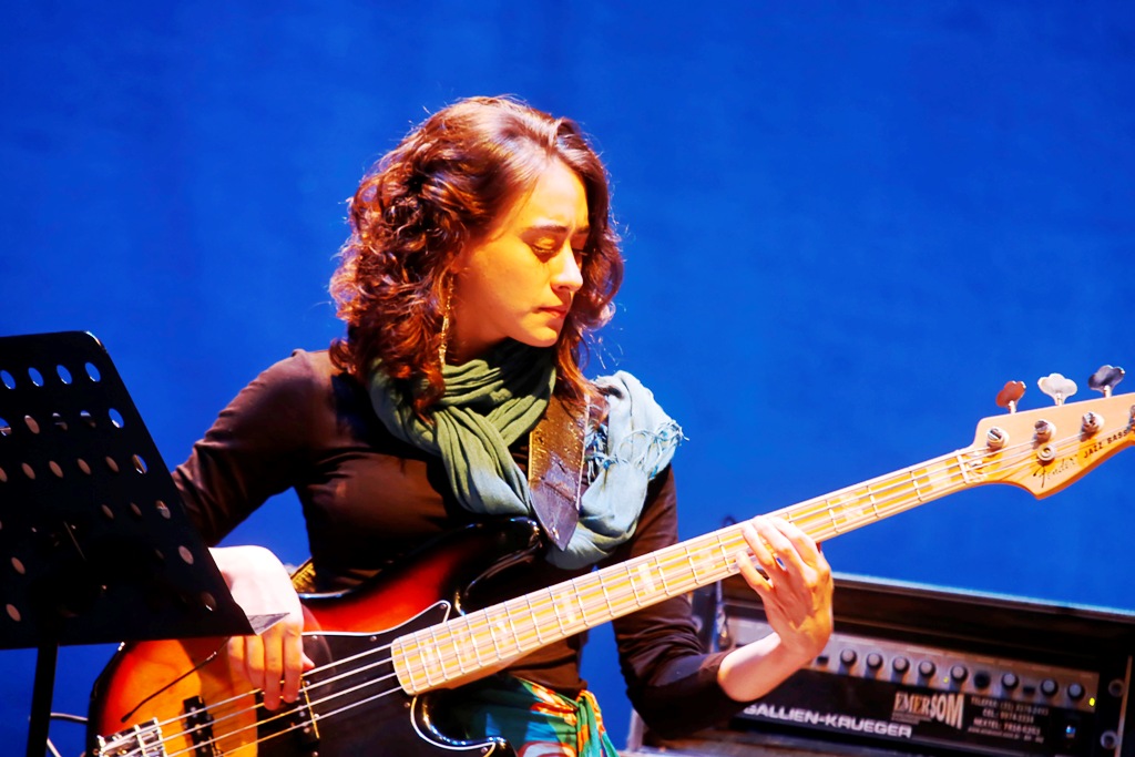 Memorial Vale recebe apresentação instrumental de contrabaixista ...