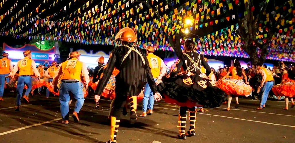 Pesquisa aponta que mais de 60% dos brasileiros projetam renda extra ...